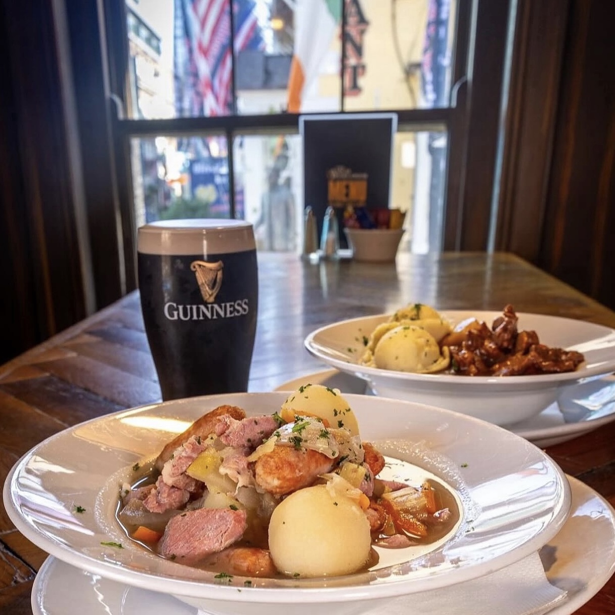 Places to Eat Temple Bar Dublin | The Auld Dubliner Pub